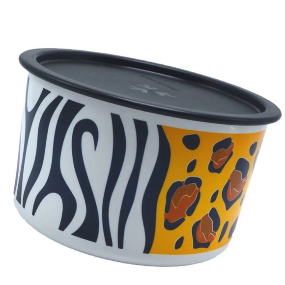 Tupperware | Kitchen | Single Canister Austin Zoo Animal Cracker ...